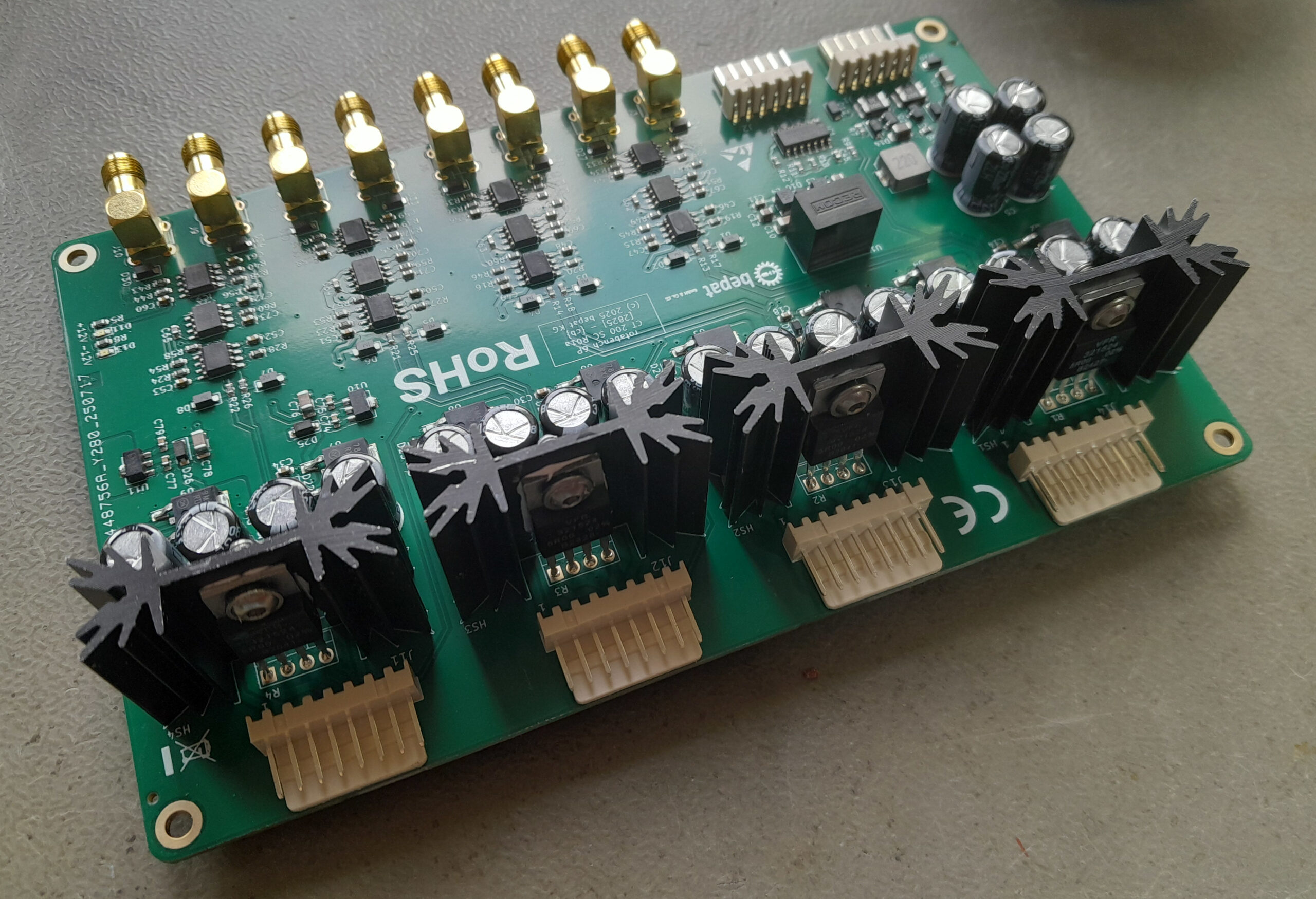 Signal Conditioning PCB for LEM CT-200 Transducers | rotabench